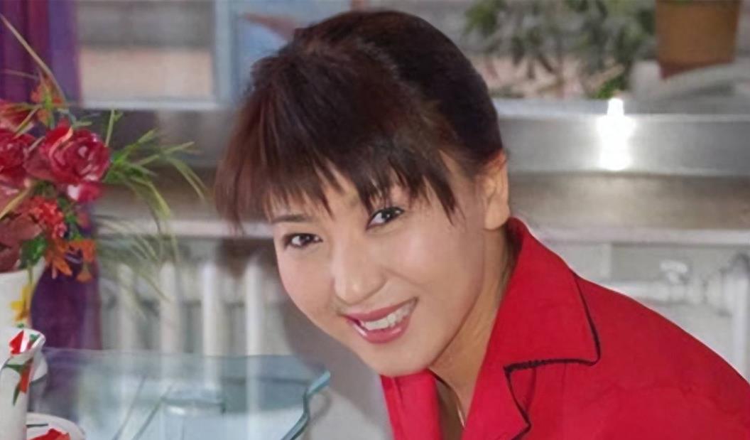 Yan Xuejing has been supported by Zhao Benshan many times, but why do ...