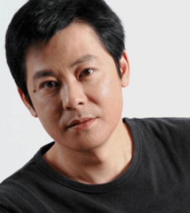 The 59-year-old actor has settled in the United States for three ...