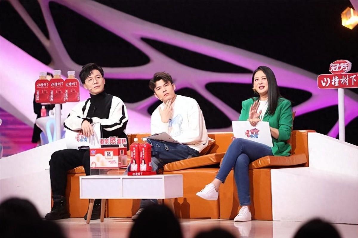 The host Meng Fei who is gradually "disappearing": passed a big hurdle ...
