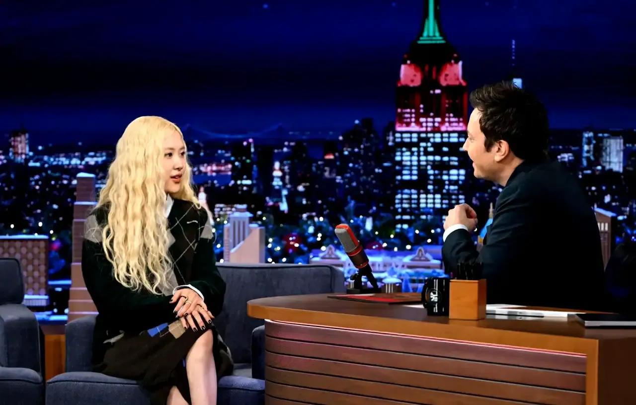 Blackpink's rose is blooming and Jimi Show becomes her stage! - iMedia