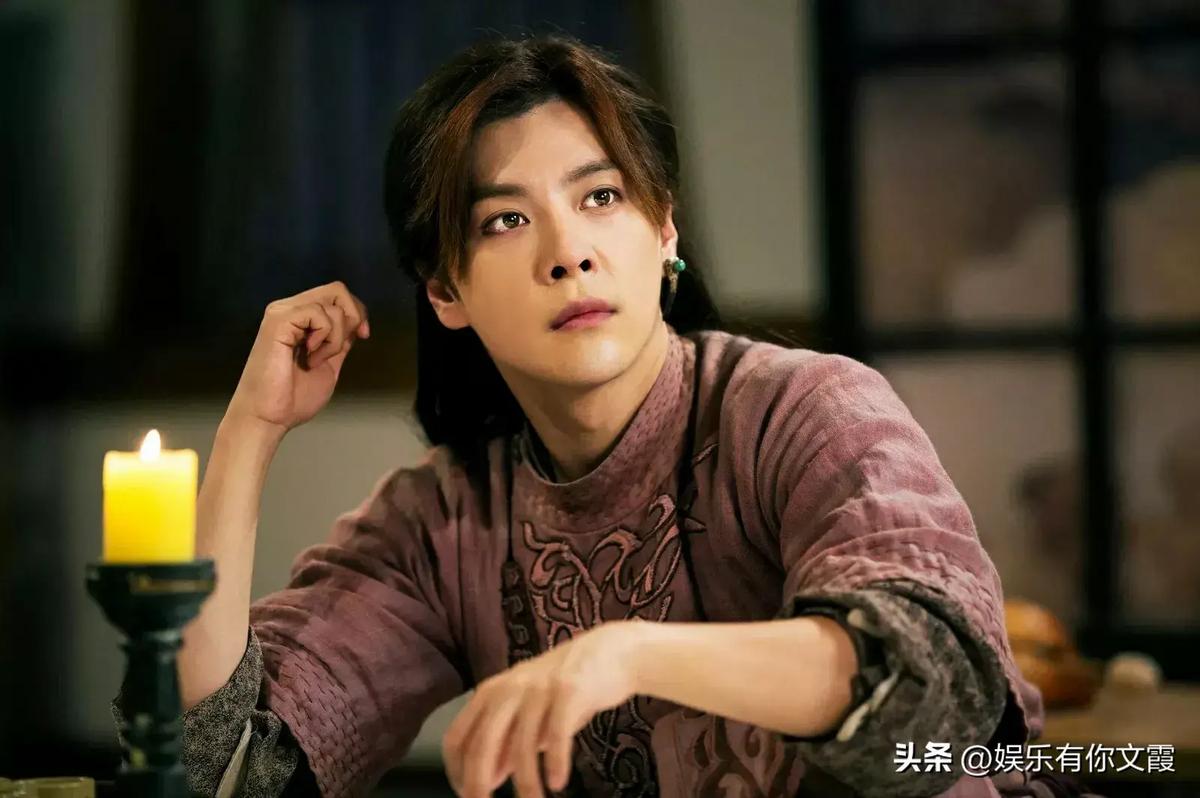 It soared to the top of the charts after only one day of broadcasting. Tan Jianci successfully ...