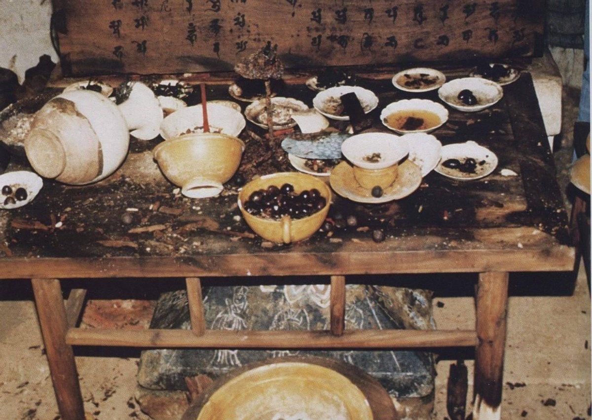 A thousand-year-old banquet was unearthed from an ancient tomb and is ...