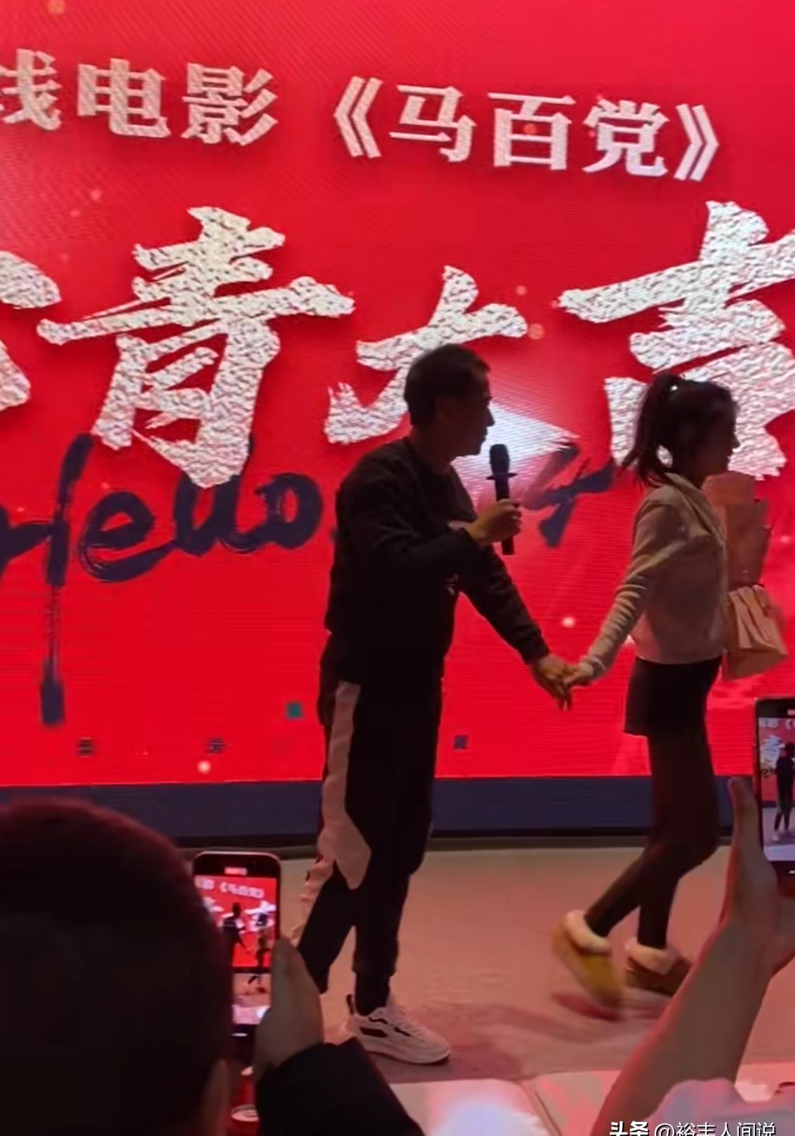 It is revealed that 40-year-old actor Li Jiaming successfully proposed ...