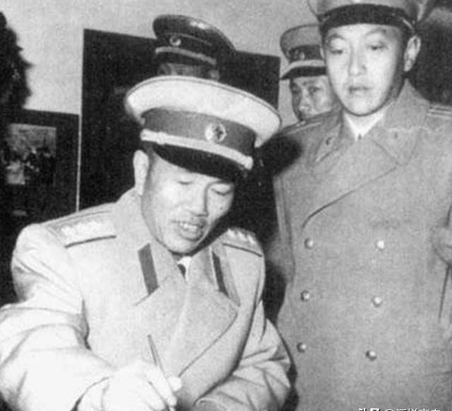 Deng Hua is not as good at fighting as Li Tianyou and Han Xianchu, but ...