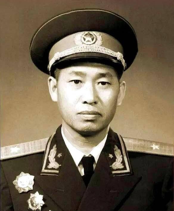 Huang Kecheng sent his girlfriend to him, but he thought it was too ...