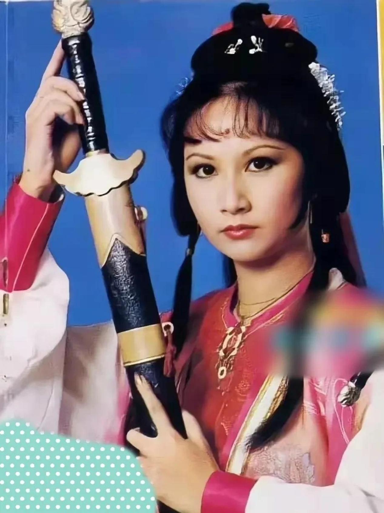 Practicing colorful clothes and flying red scarves: the righteous ...