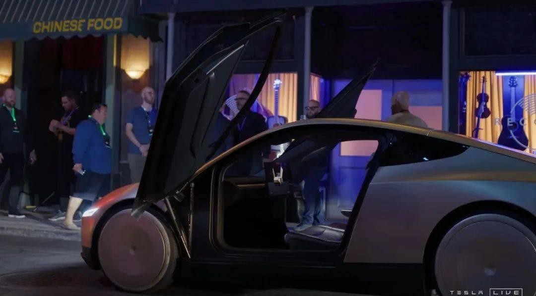 Tesla ushers in the era of driverless driving: Do you dare to sit in a ...