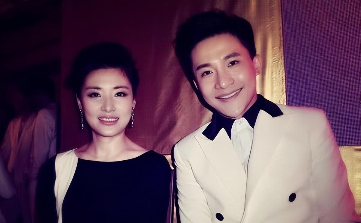 He was once the "most handsome host" of CCTV, but he had a great future ...