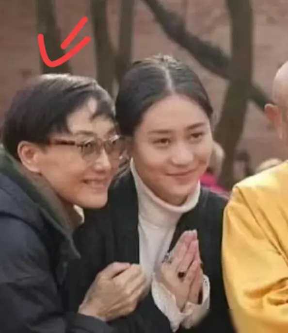 Recent photos of Jet Li: With pigtails and black age spots on his face ...