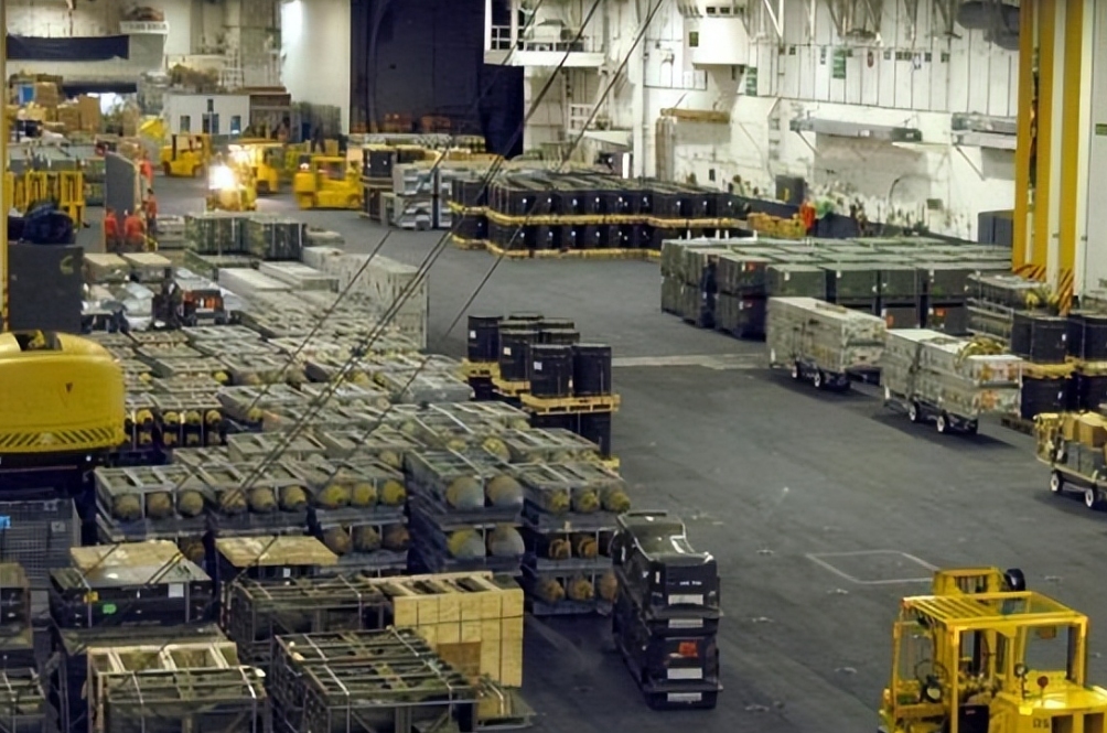 The world's largest ammunition depot: it can't be used up even in a world war. Who has such big ...