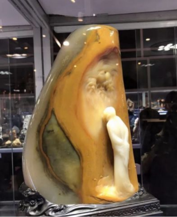 A new member of the agate family - iMedia