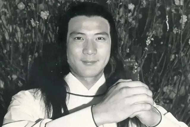 Ex-lover Xue Li attended the funeral of Xu Shaoqiang and his wife, and ...