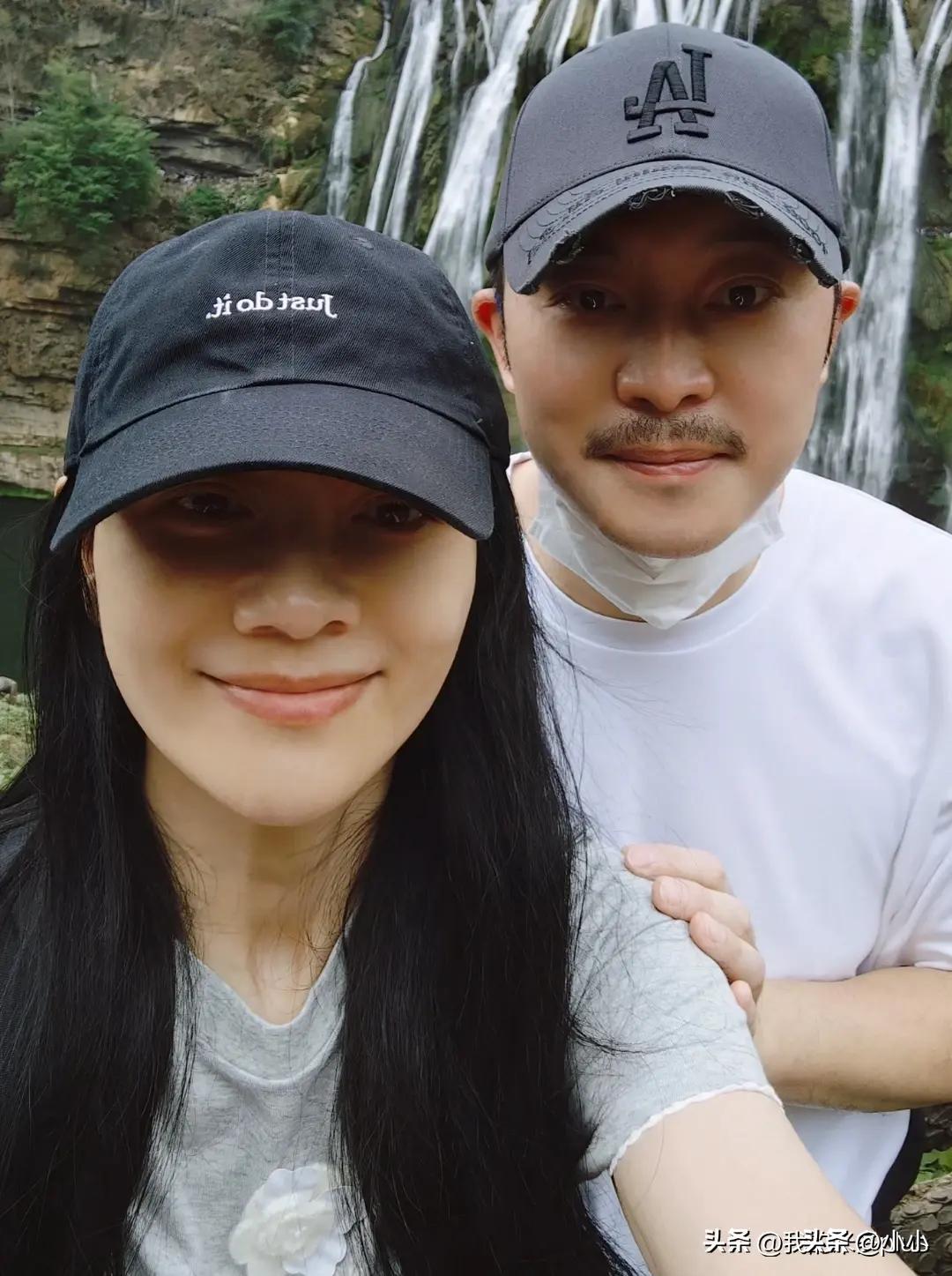 Sha Yi's family checked into Huangguoshu Waterfall. 13-year-old Anji is ...