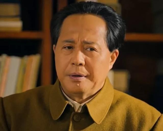 This is the fourth time Shen Baoping has played Chiang Kai-shek. No ...