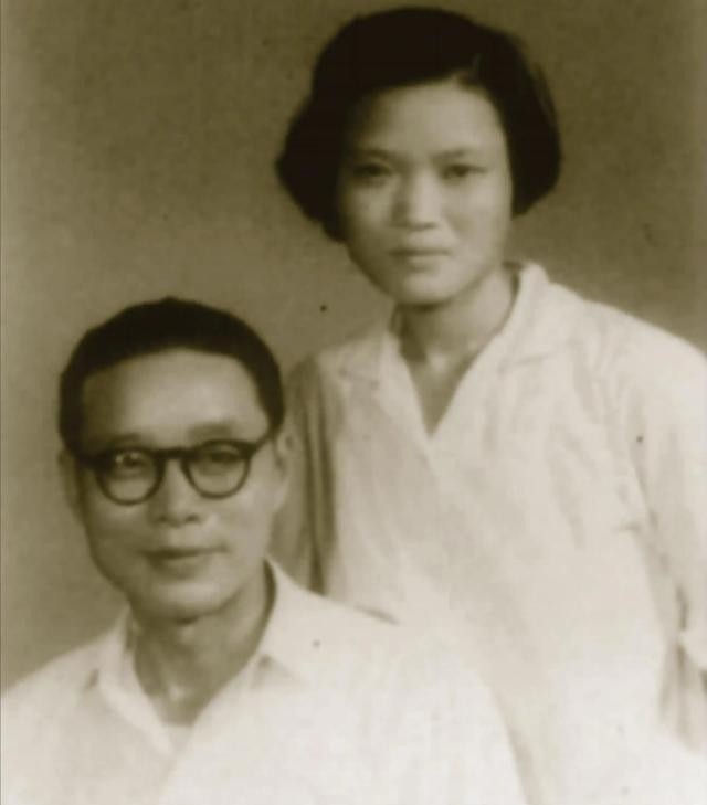 In 1980, Shen Zui mentioned Li Xianzhou and said: He and I have the ...