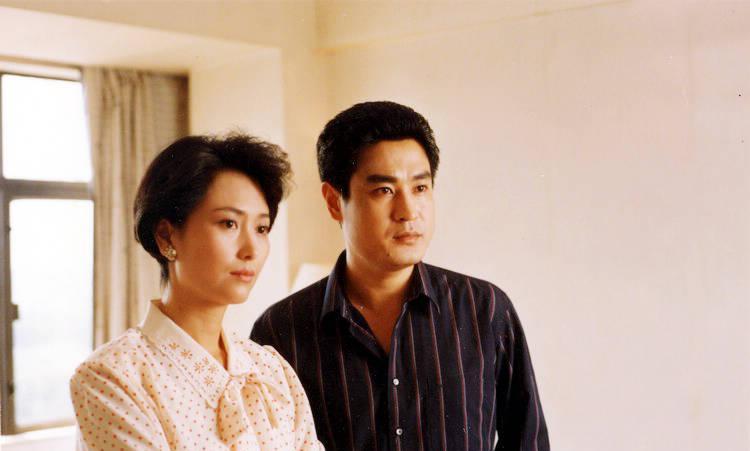 Zuo Ling from "Four Golden Flowers in Pearl Shadow": Her father died of cancer at an early age ...