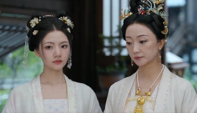 "Splendid Peace": Luo Yining's life story is exposed, Luo Zhenyuan is not calm now - iMedia