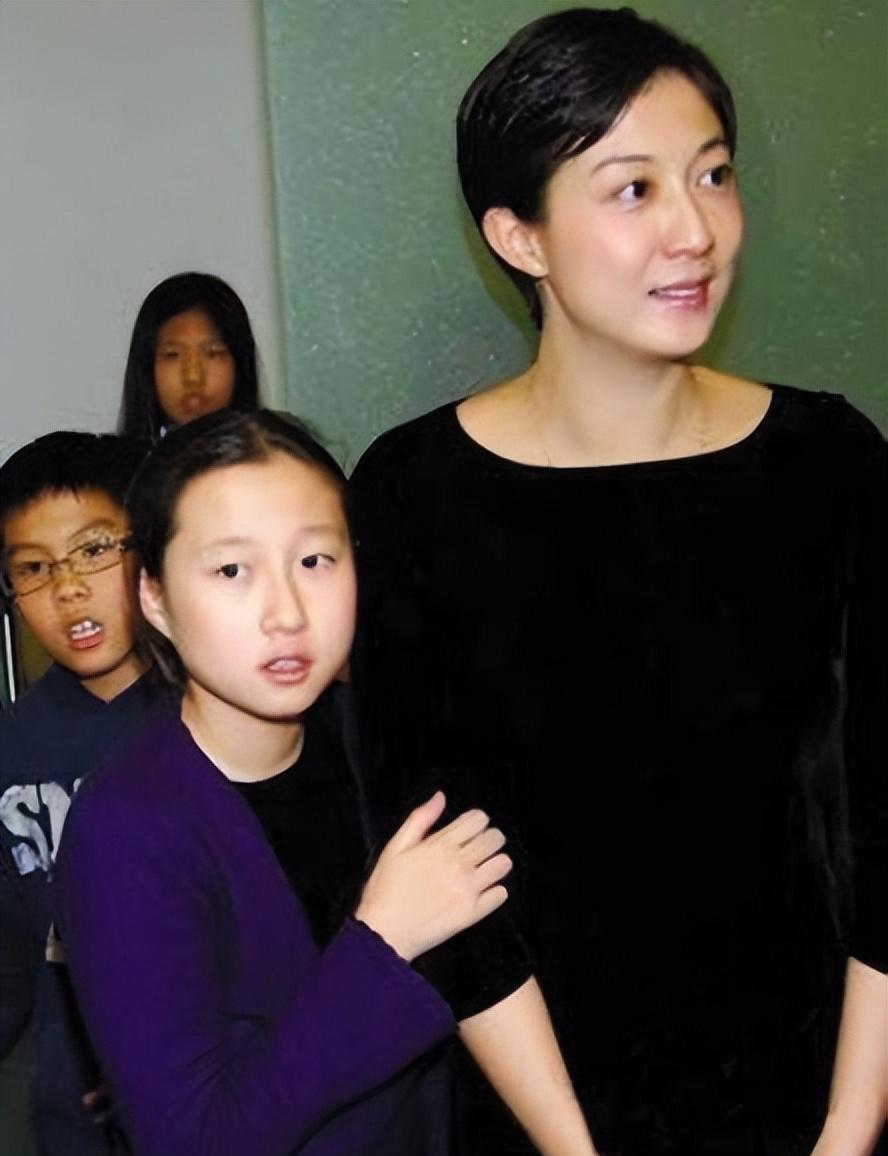 Wu Zhuolin, the little dragon girl who was "controlled" by her same-sex ...