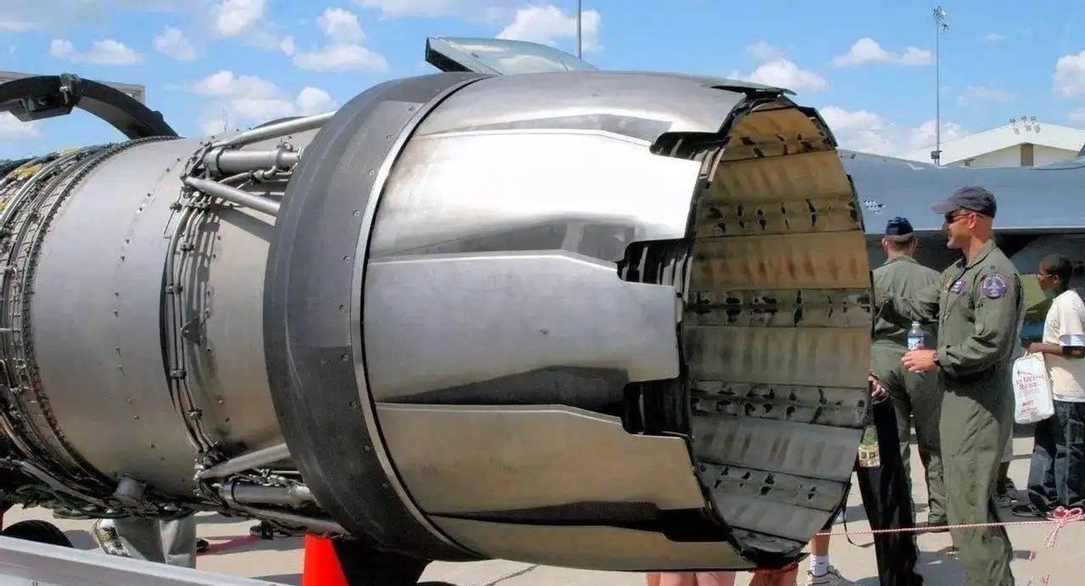 The latest improved version of J-20 is revealed! In addition to the ...