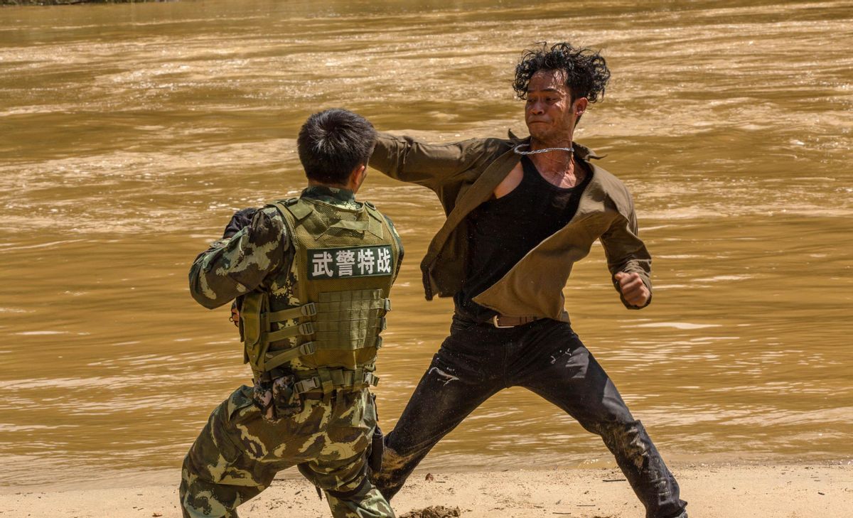 Special Raid: Counterattack: Special Forces Soldiers Go Undercover in ...