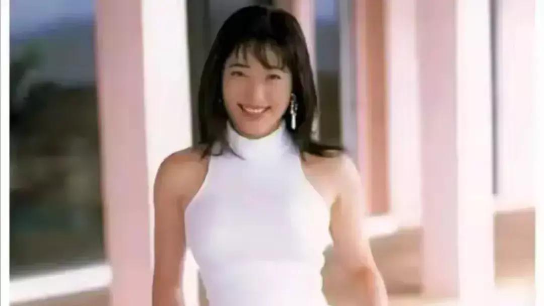 Yang Simin, the No. 1 breast goddess in Asia: became famous overnight ...