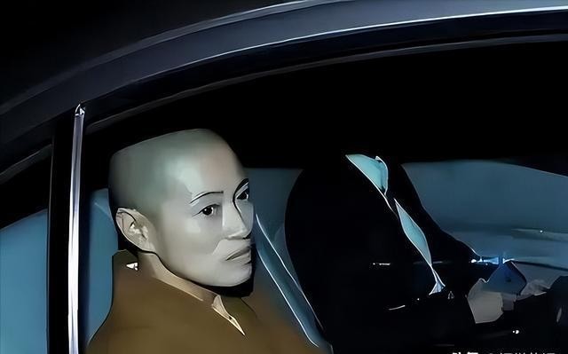 Flowery Nun Shi Zhiding: She had a fake marriage with two monks, used charity money to buy sexy ...