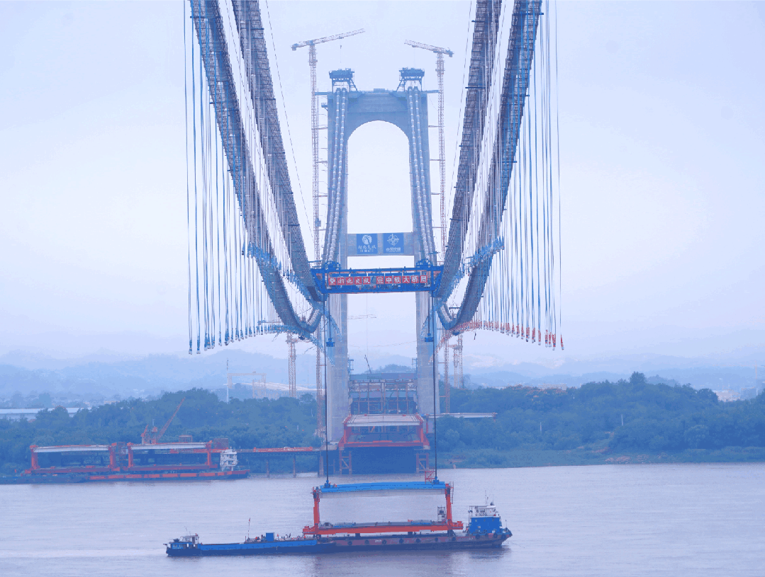 The first beam is hoisted into place! The Yanji Yangtze River Bridge ...