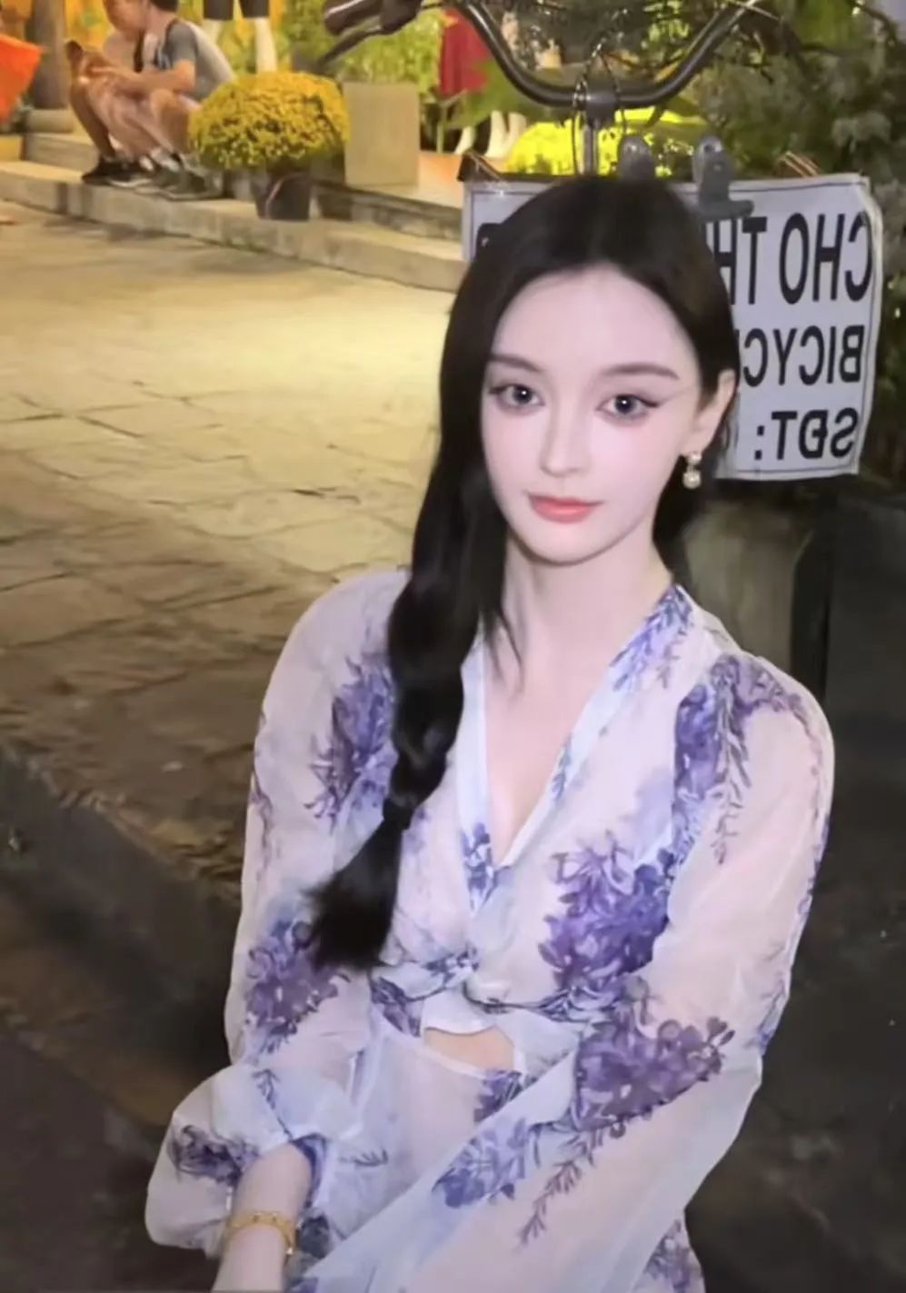 "Deaf-mute girl from Academy of Fine Arts" posts her bare-faced photo ...