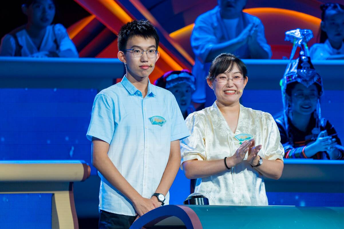 Shandong TV's "Chinese Family Poetry Contest" continues to be popular ...