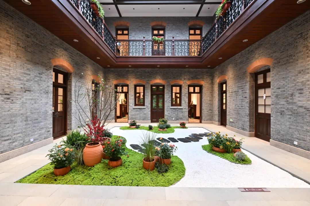 The 120th anniversary of Mr. Ba Jin's birth: Reapproaching this "broad ...