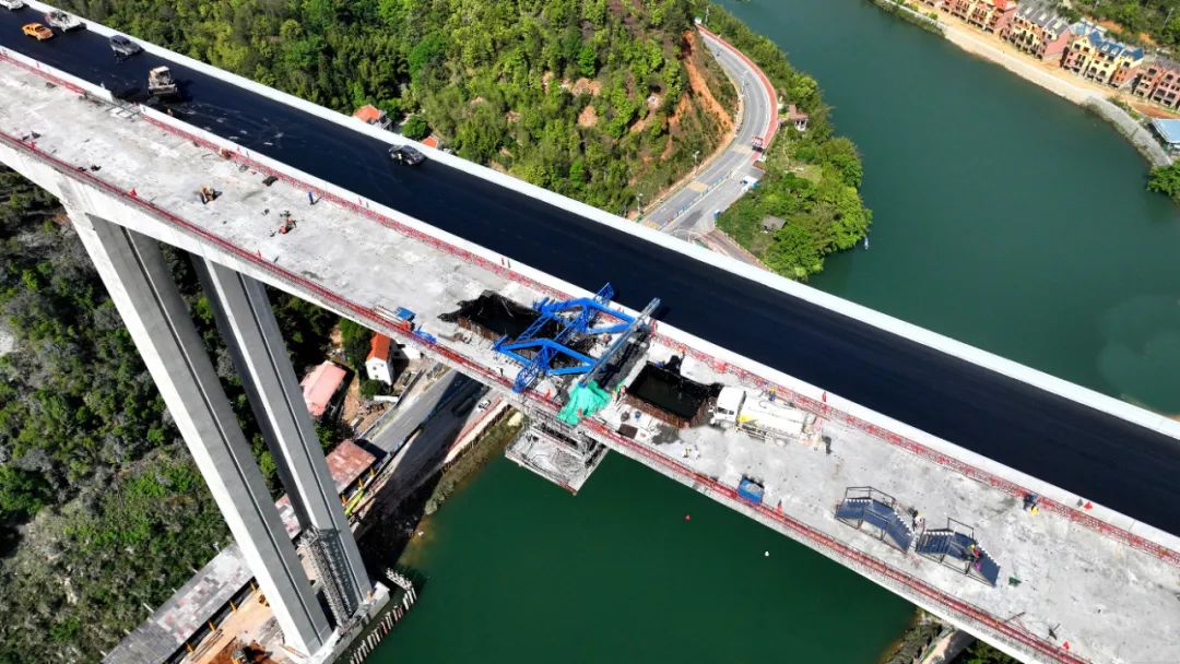 The two spans of this super-large bridge have been connected! - iMedia