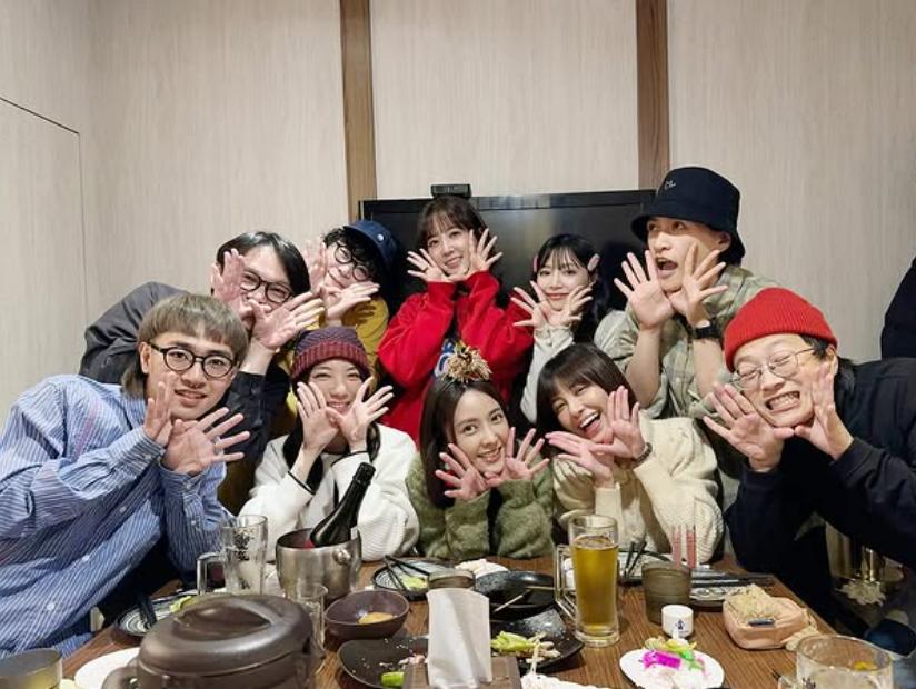 Popu Lady 12th anniversary! "All 5 members are here" group photo brings ...