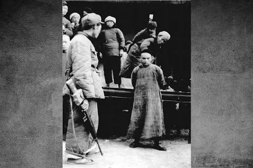 The largest cult at the beginning of the founding of the People's ...