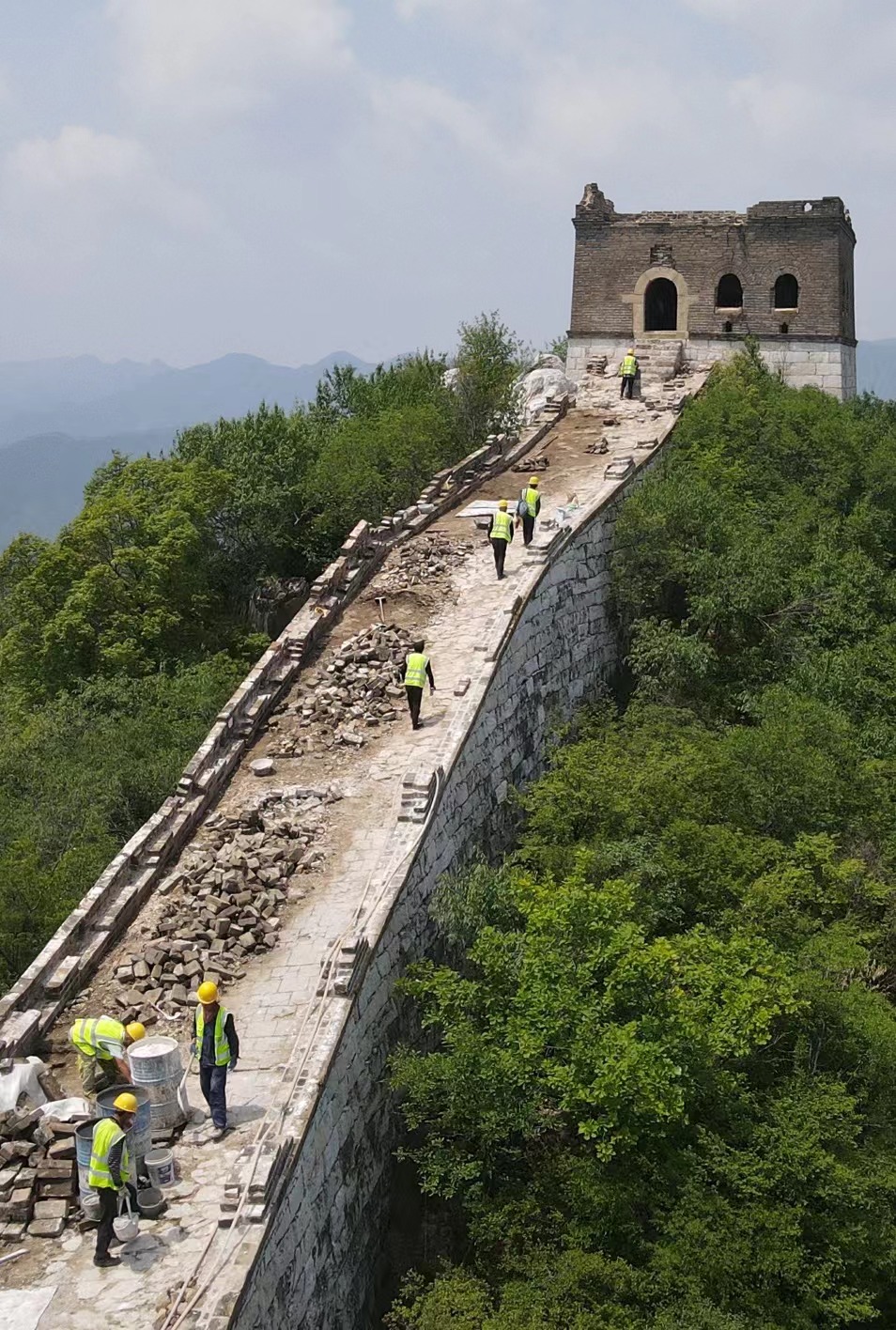 Let "Build the Great Wall" Go Out - iMedia