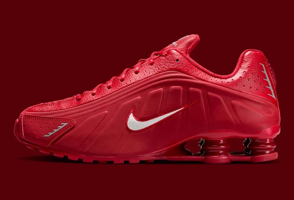 New colorway of the Nike Shox R4 revealed! Perfect for the Chinese New ...