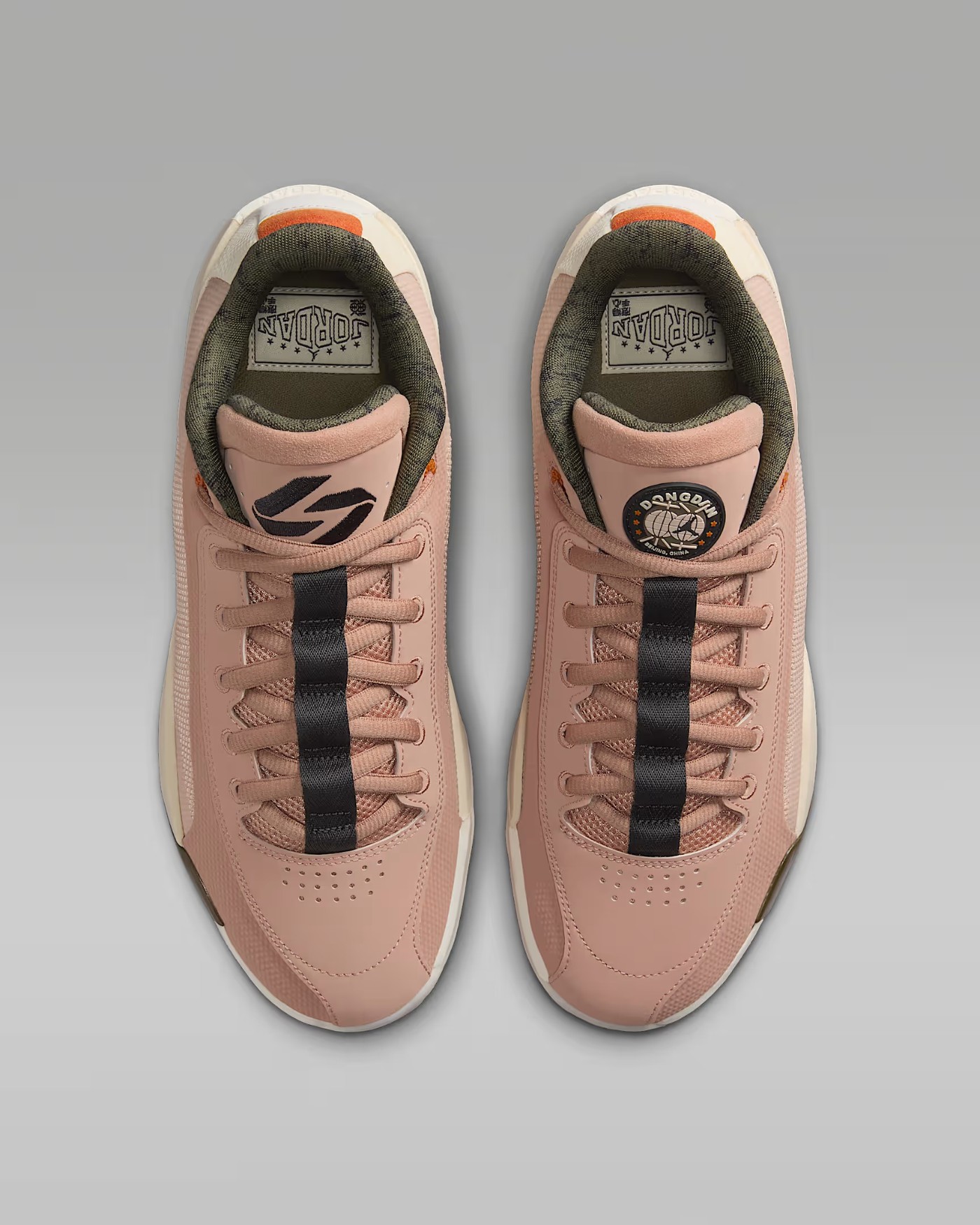 The Dongdan colorway of the Luka .77 is here! And it comes in a special ...