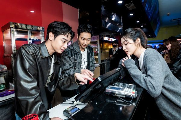 A big slap in the face! A die-hard fan wants Jiang Qi to "give him a ...