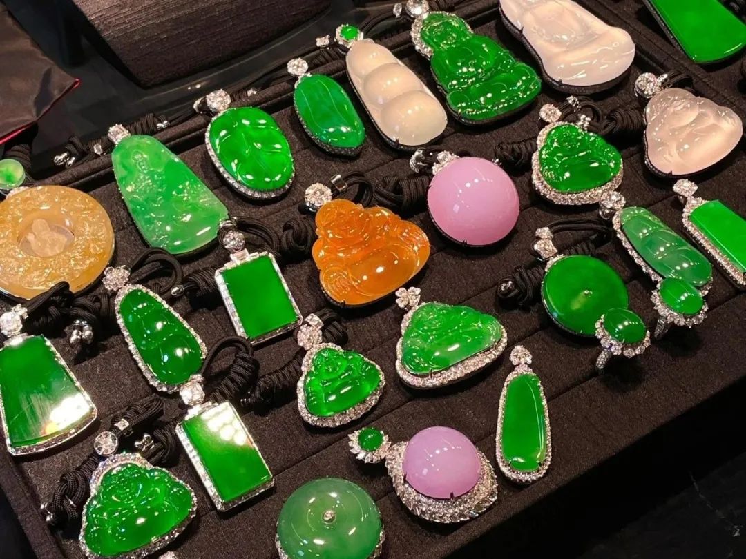 Only Chinese people understand the beauty of jade! - iMedia