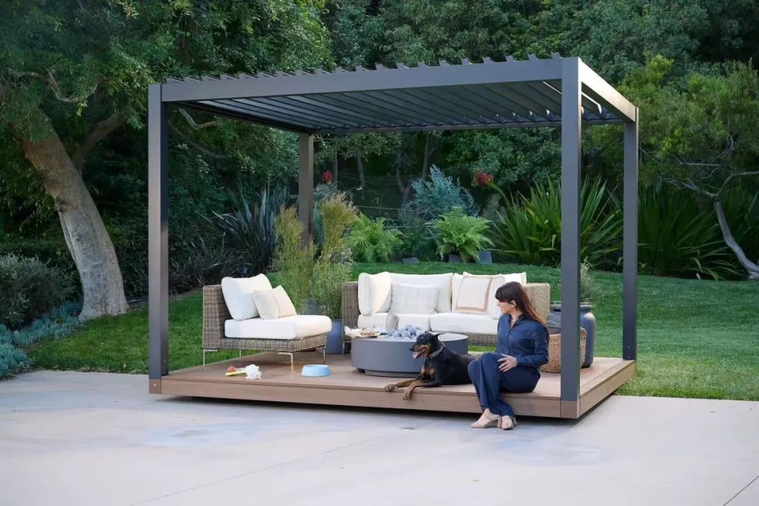Dialogue with Outer founder Liu Jiake: The $6,000 outdoor sofa is just ...
