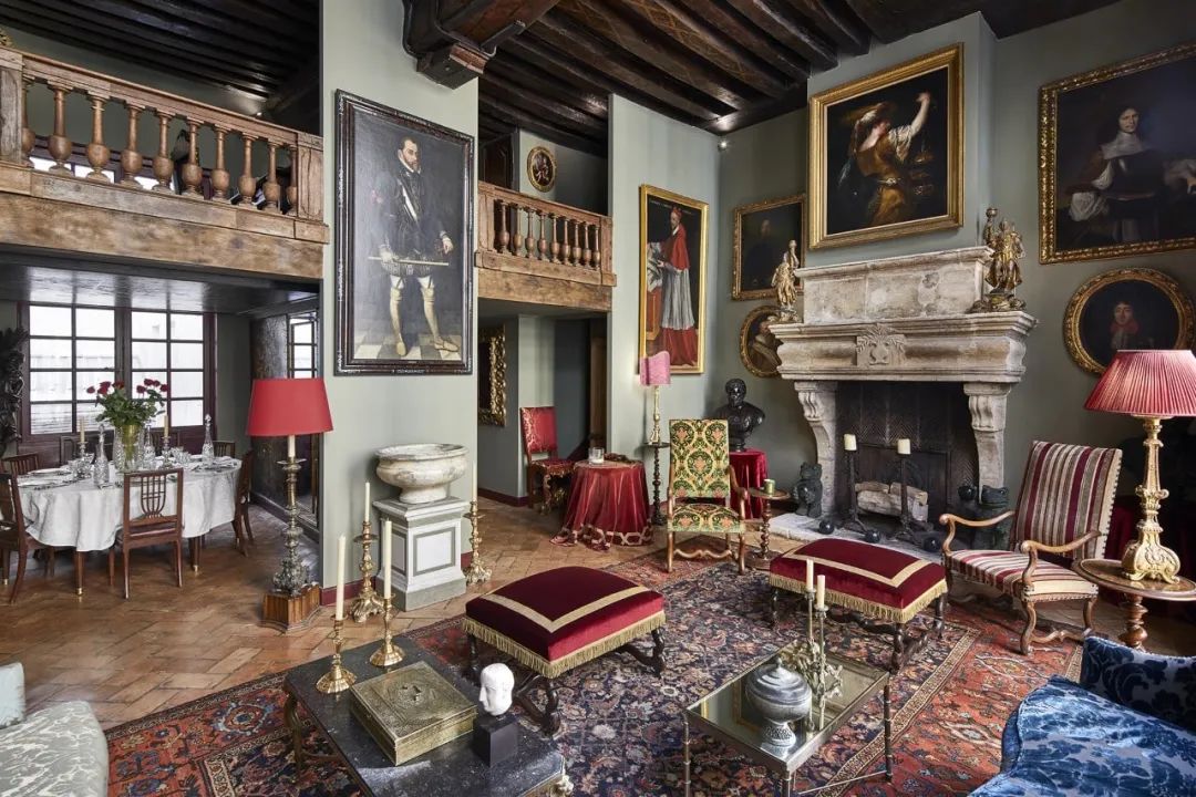 CM Studio Paris - iMedia