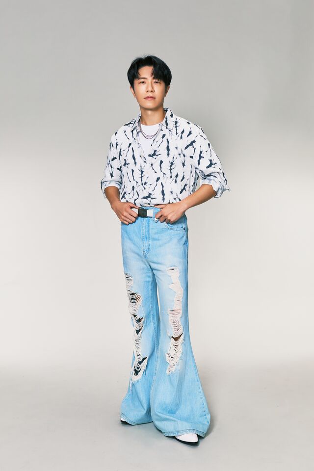 Wei Li-an plays a retro role in three roles, directly playing "Wang Jie ...