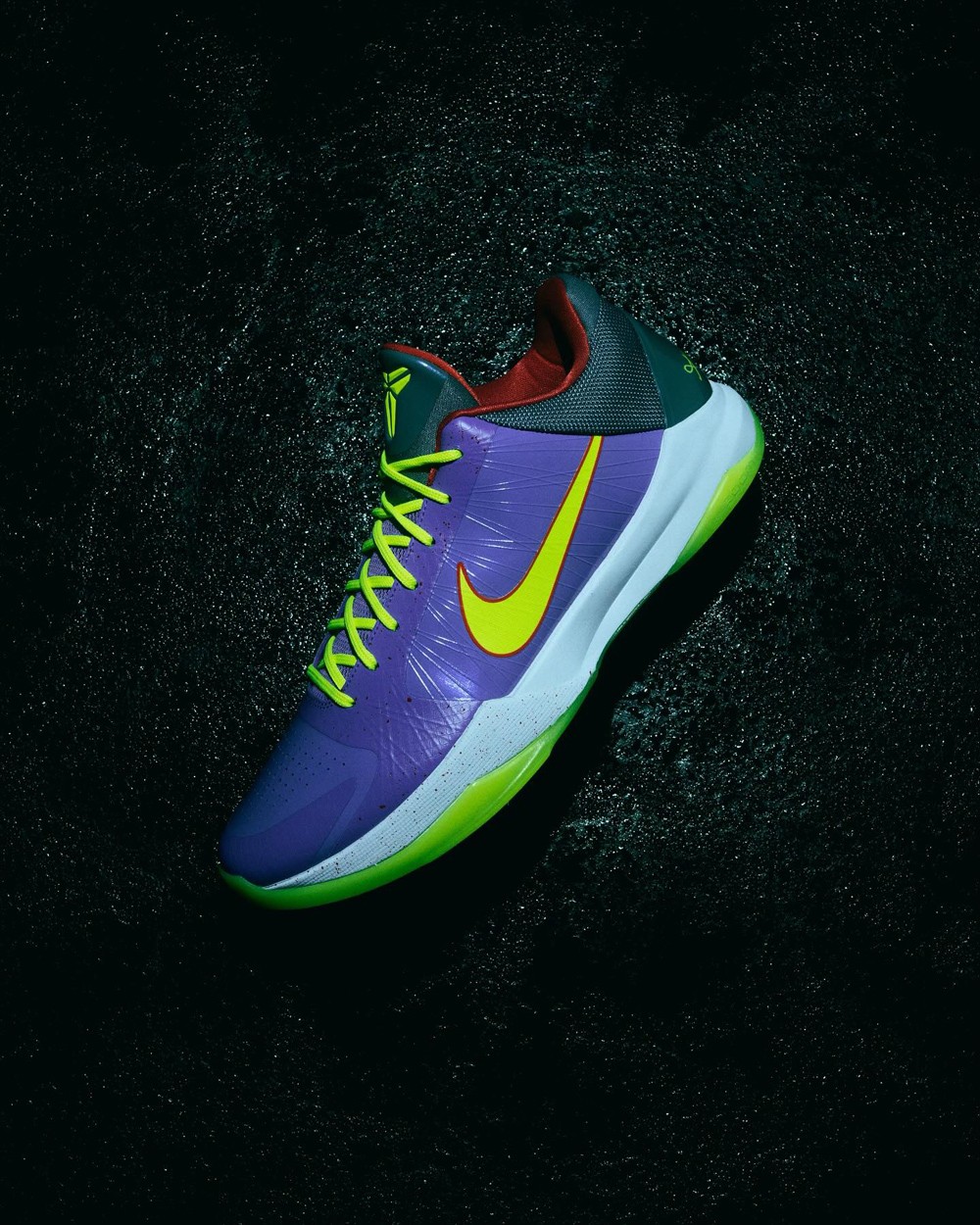 Colorful Kobe 5 Protro appears on the court! A must-have! - iMedia