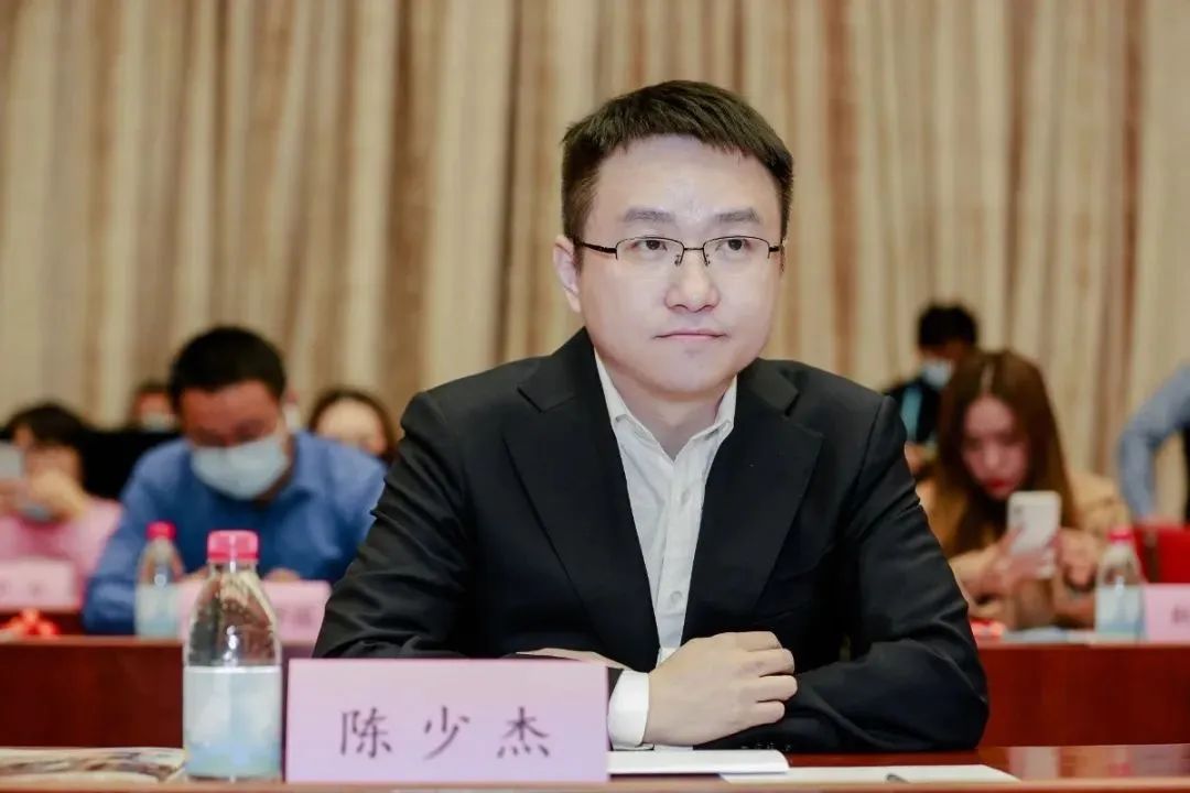 Can Douyu's co-CEO Ren Simin take over from Chen Shaojie? - iMedia